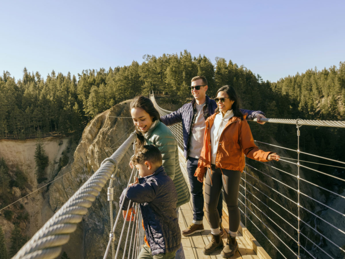 Golden Skybridge : Canada's Highest Suspension Bridge